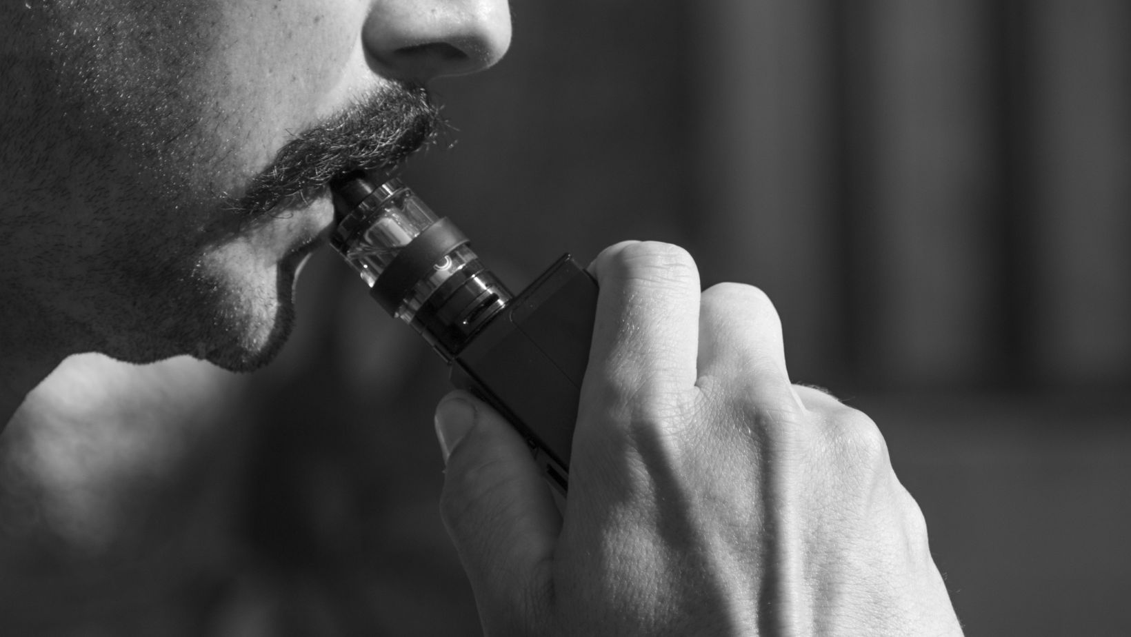 Vaping Guide for Health, Safety, and Modern Usage Trends - Thinksano