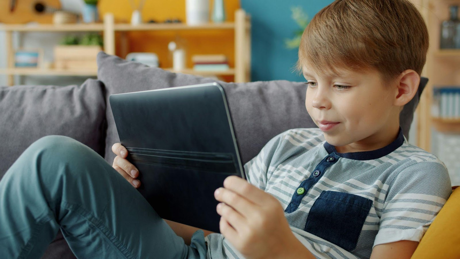How Screen Time Affects Children’s Eyes (And What Parents Can Do ...